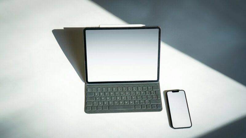 Best Free Government Phone and Tablet Combo: Claim $0 Monthly Services ...
